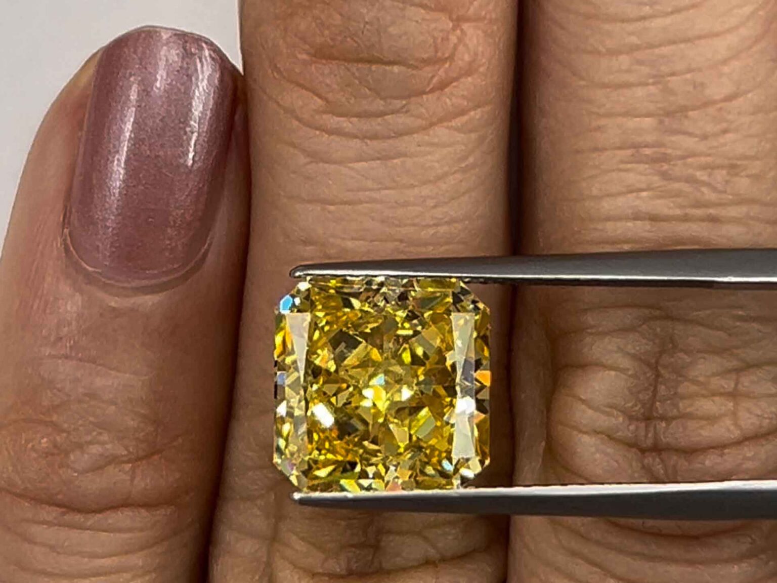 DIAMONDLITE & Recrystallized Lab Grown Gems | DIAMONDLITE from JAPAN
